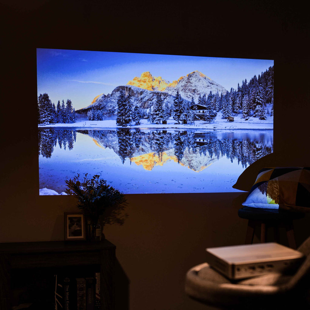 Vivid 813 Pro Portable HD DLP Projector with HDMI/USB/VGA Ports ...